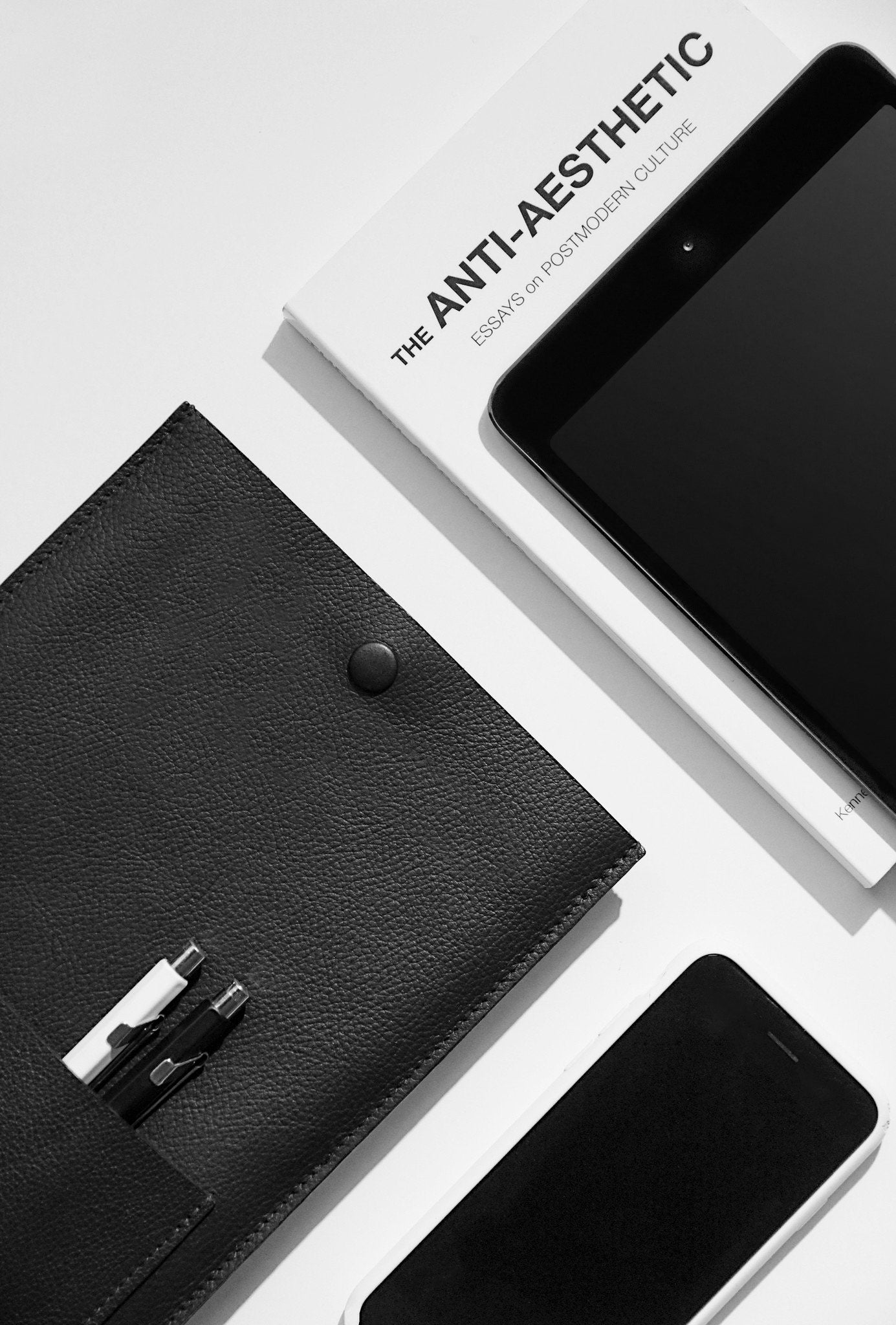 Étui II – The Atelier YUL